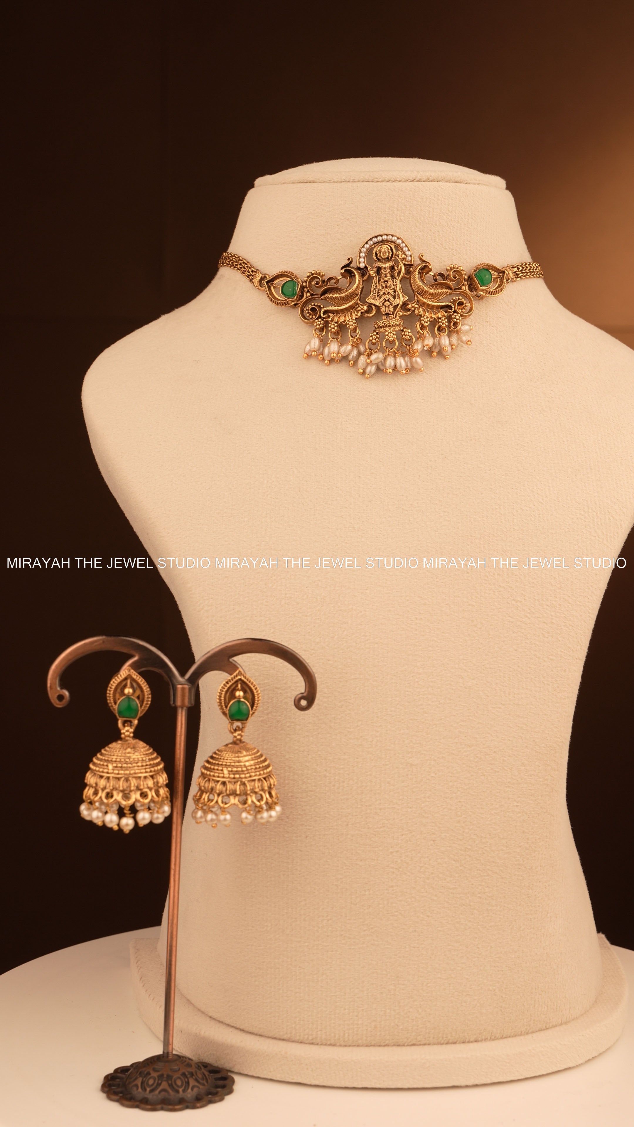 LAKSHYA GUTTAPUSALU CHOKER - GREEN – Mirayah The Jewel Studio
